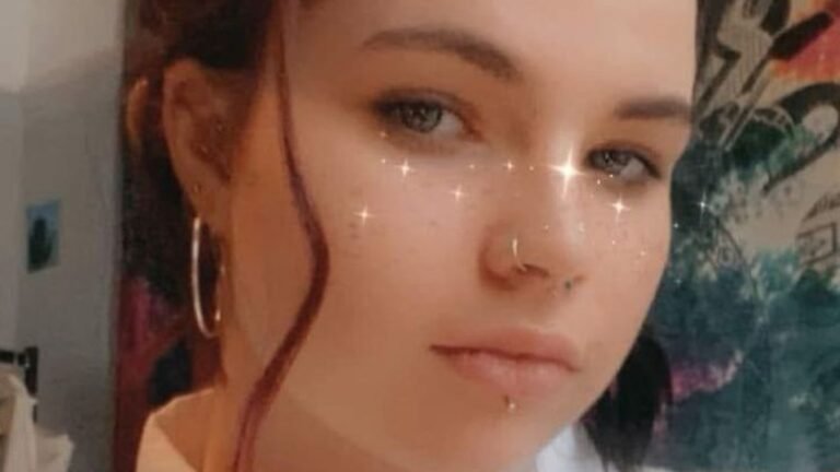 Family wypłacaj hołd dla Girl, 17 lat, która zmarła po zaginięciu w ...