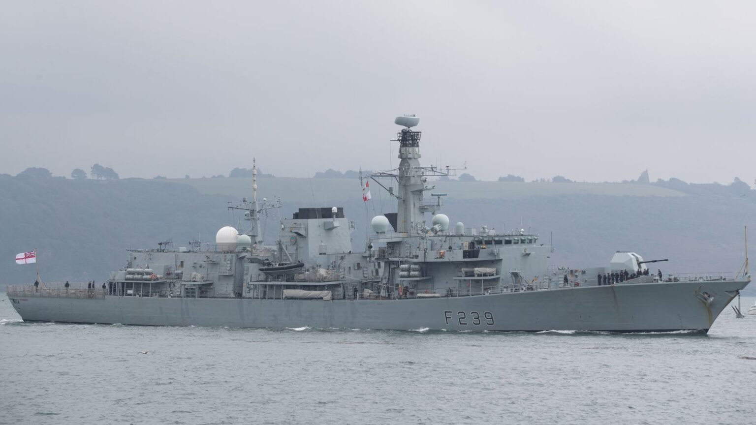 Chiny ostrzegają Wielką Brytanię i USA po USS Higgins i HMS Richmond Sail przez Tajwan Strait ...